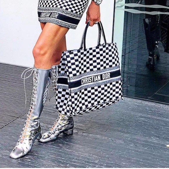 Dior | Shoes | Christian Diormirror Finish Calfskin Hardior Lace Up ...